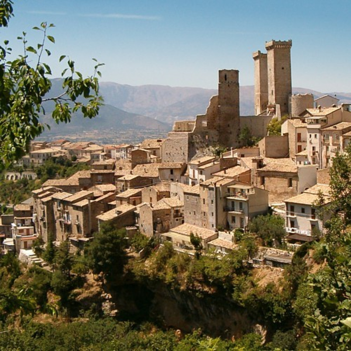 Castello Caldora (Pacentro) | ViaggiArt