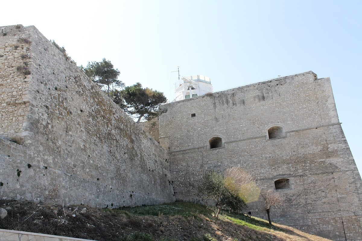Castello Federiciano (Vieste) | ViaggiArt