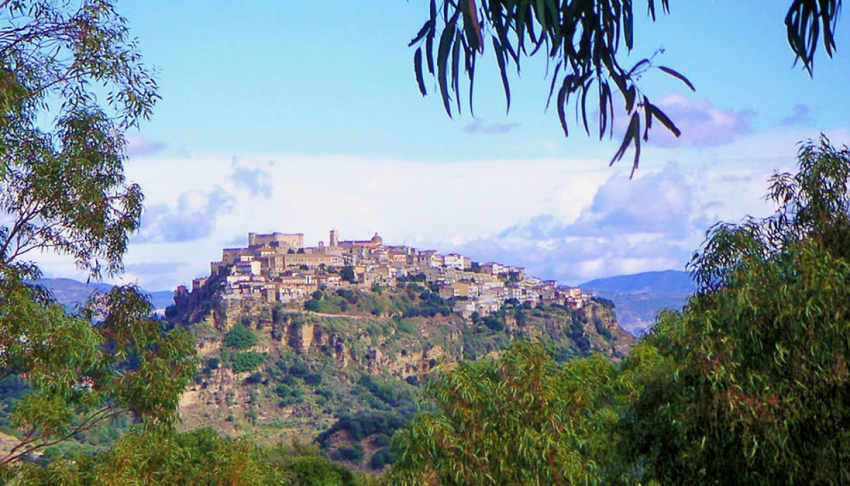 Il borgo di Santa Severina, tra i più belli della Calabria | ViaggiArt