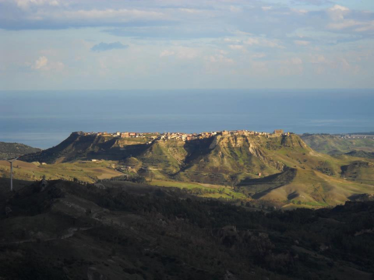 Strongoli: cosa vedere e cosa fare | ViaggiArt