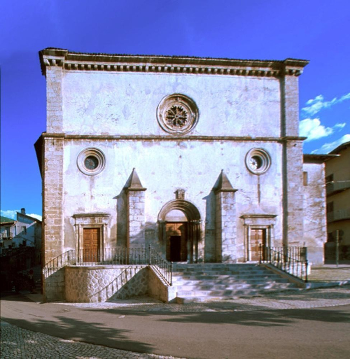 CHIESA DI SANTA MARIA DELLA VALLE (Scanno) | ViaggiArt