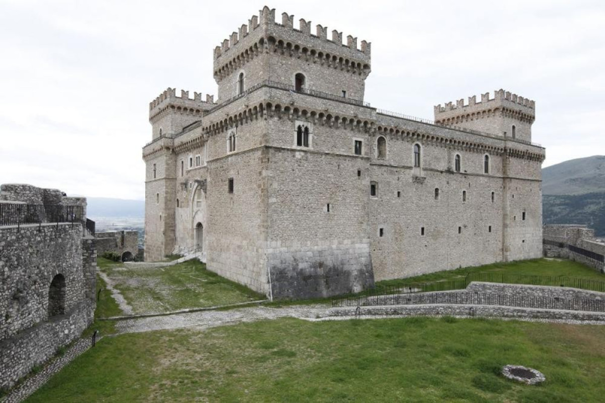 CASTELLO PICCOLOMINI (Celano) | ViaggiArt