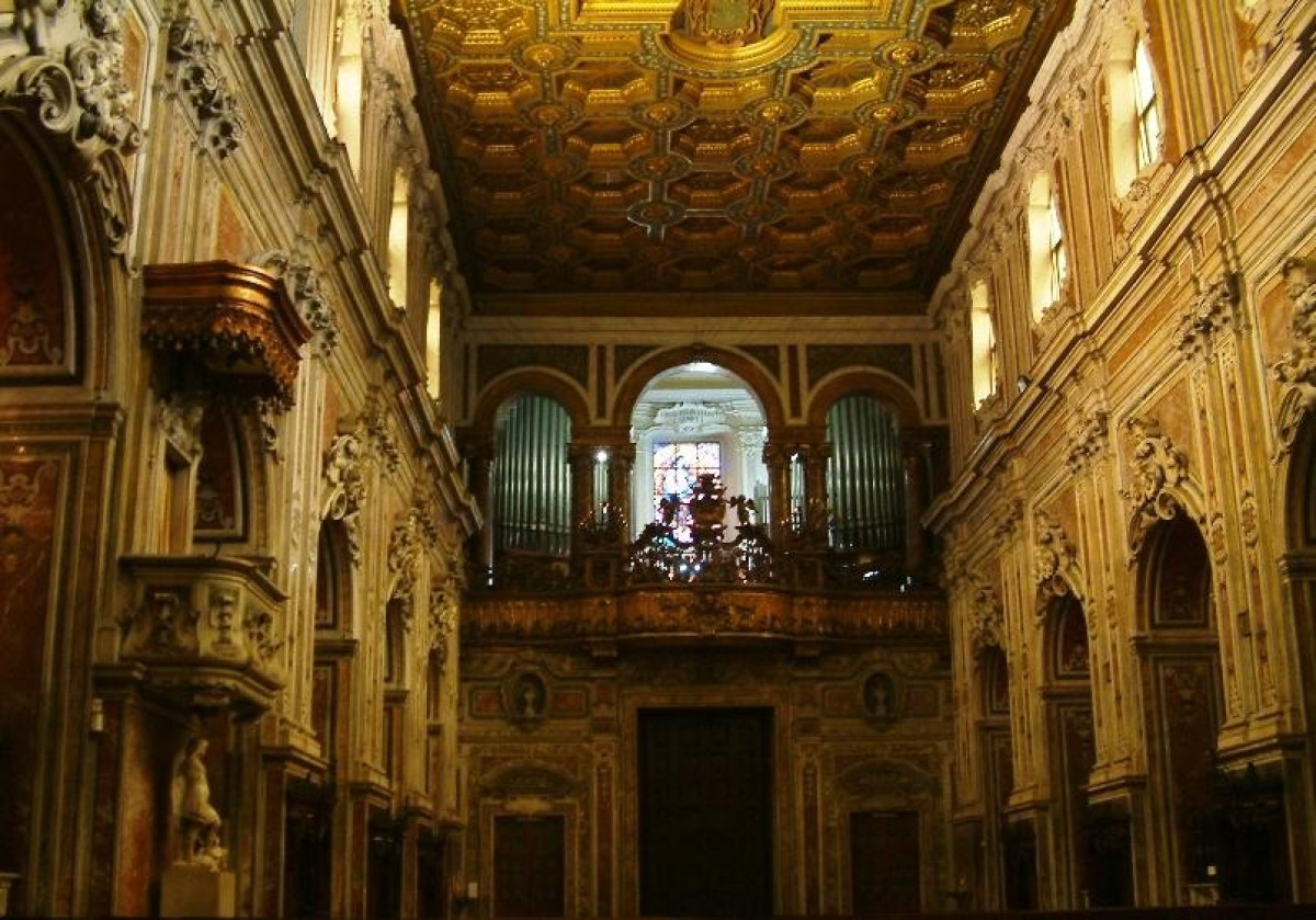 Basilica Santuario di Santa Maria del Carmine Maggiore | ViaggiArt