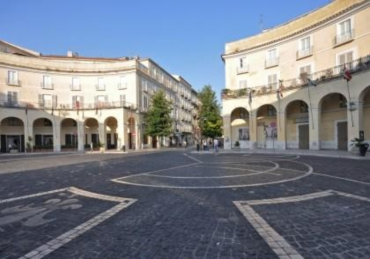 Piazza Dante (Caserta) | ViaggiArt